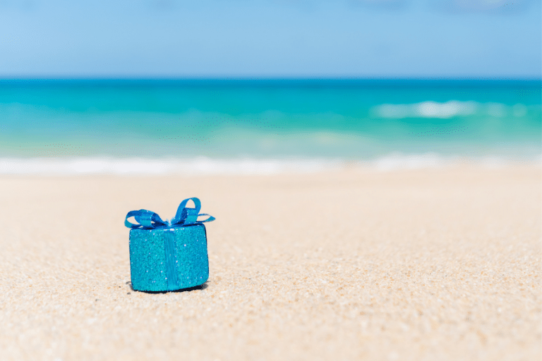 The Ultimate Beach Gift Basket That Every Beach Lover Wants - Keep It ...